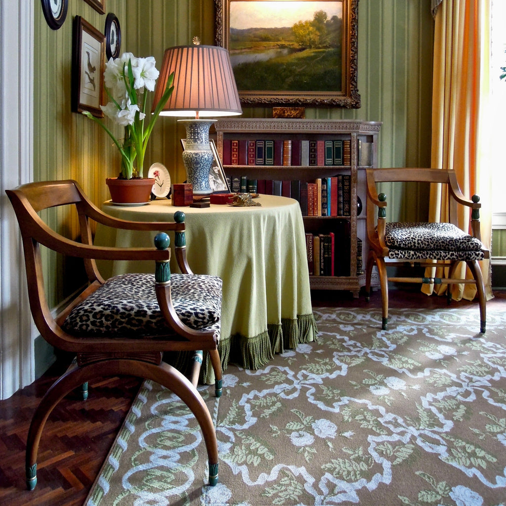 ROSES AND RIBBONS – Sibyl Colefax & John Fowler